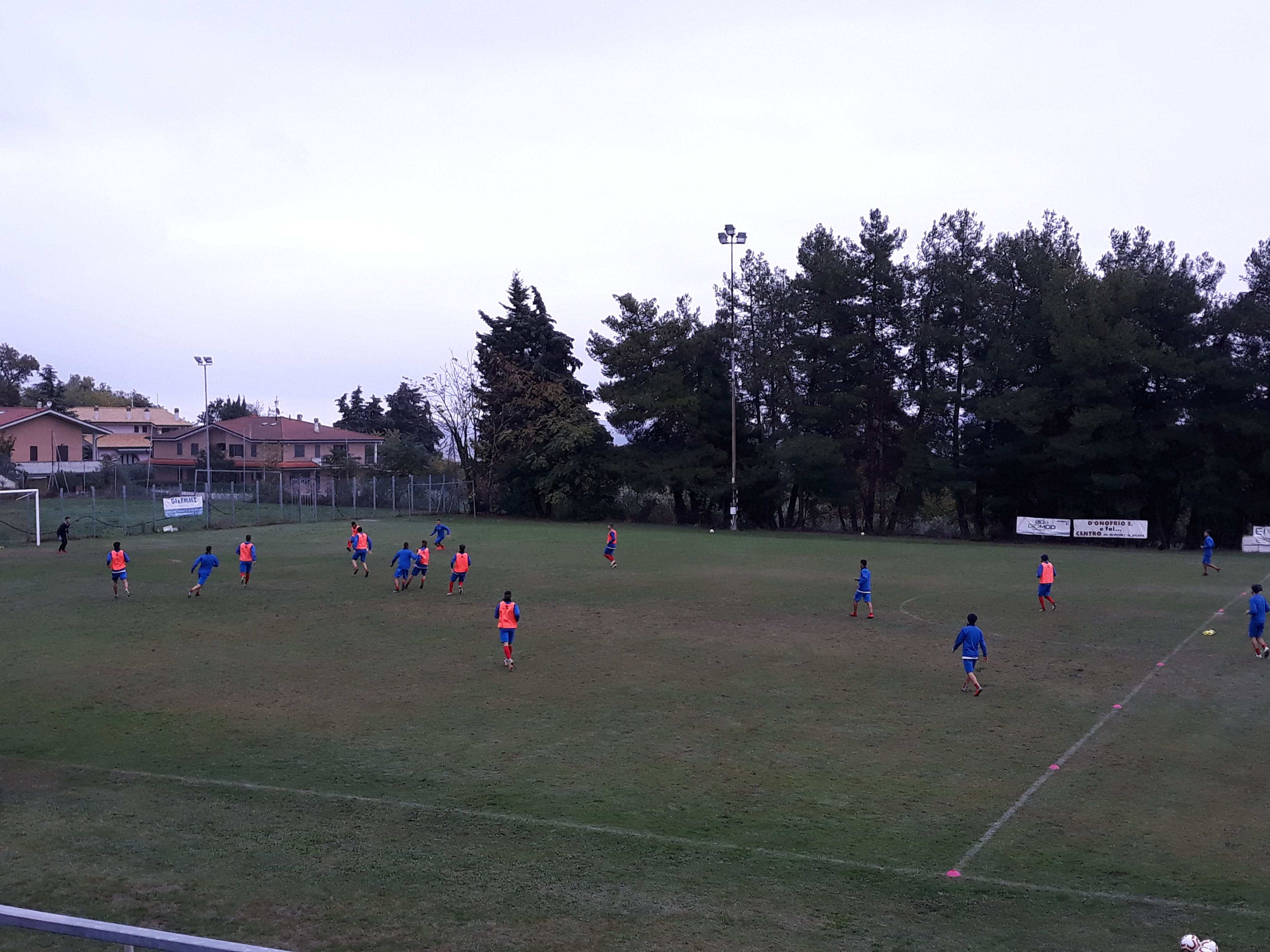JESINA CALCIO / VINCERE COL MONTEGIORGIO IN UN CAROTTI DESERTO - Lo ...
