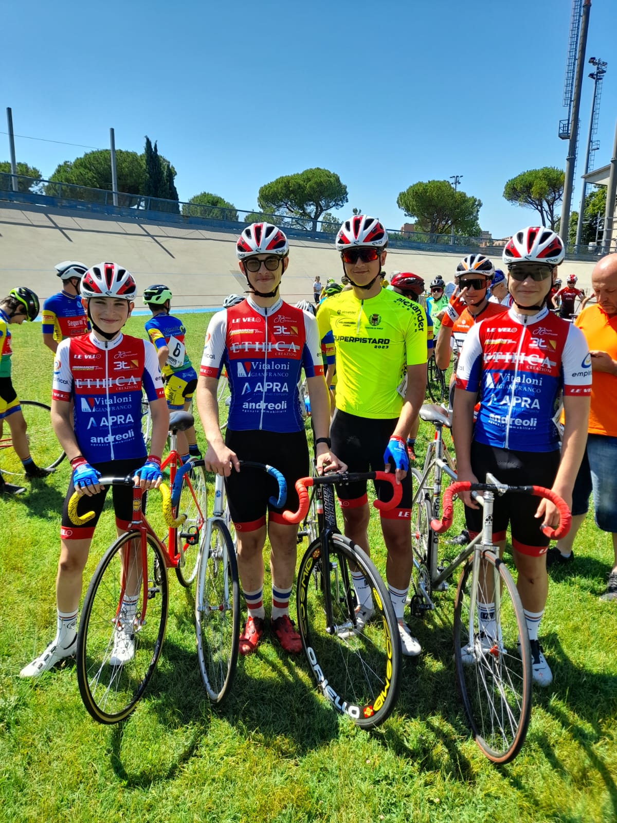Ciclismo / Pedale Chiaravallese, sulla pista di Forlì doppio successo ...
