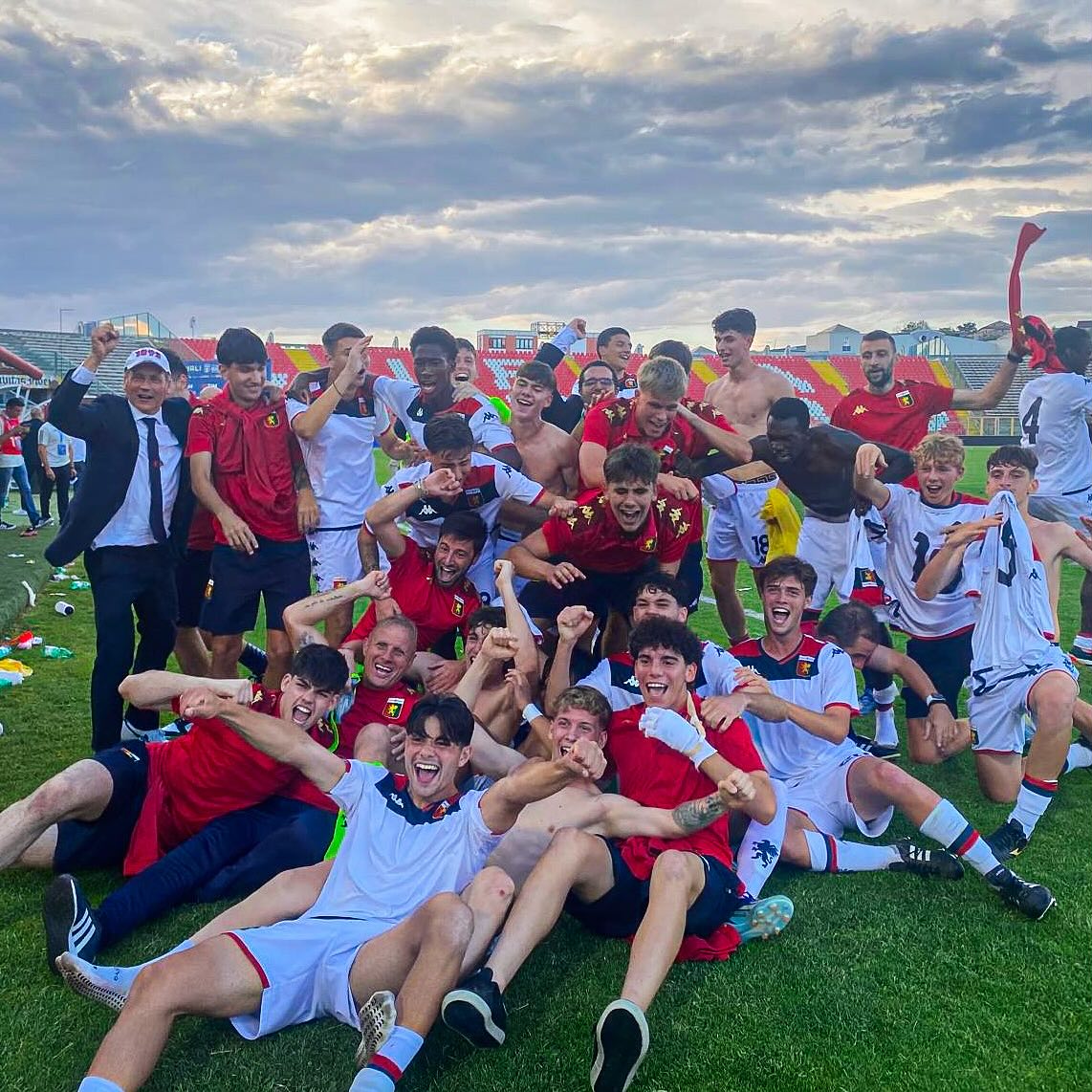 Calcio / Final Four Under 18, il Genoa di Gennaro Ruotolo è Campione d ...